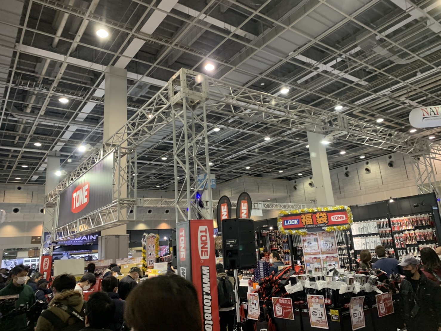 大阪オートメッセNo.2 TONEブース - 株式会社ゲイナー｜GAINER.INC