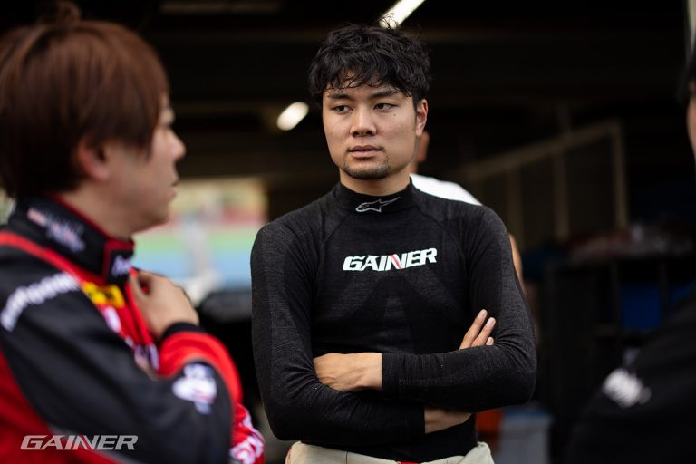 【ギャラリー】OKAYAMA SHAKEDOWN TEST 11号車 GAINER TANAX Z - 株式会社ゲイナー｜GAINER.INC